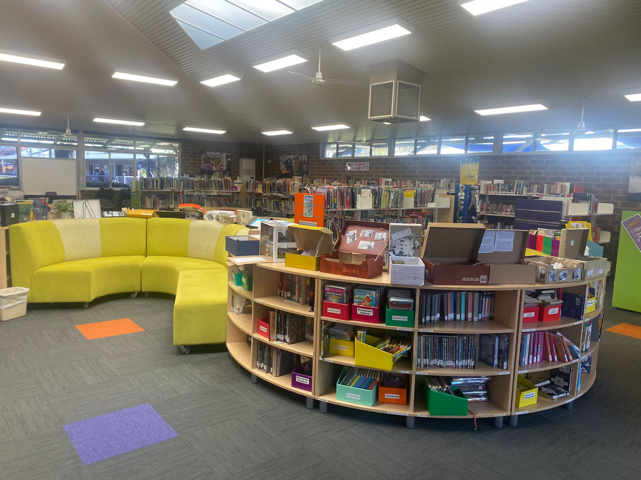 Library - West Leeming Primary School
